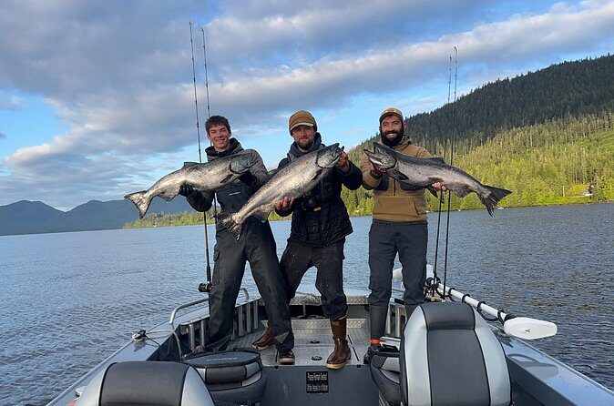 Salmon Fishing in the Salmon Capital of the World - Authentic Experiences and Real Guest Feedback
