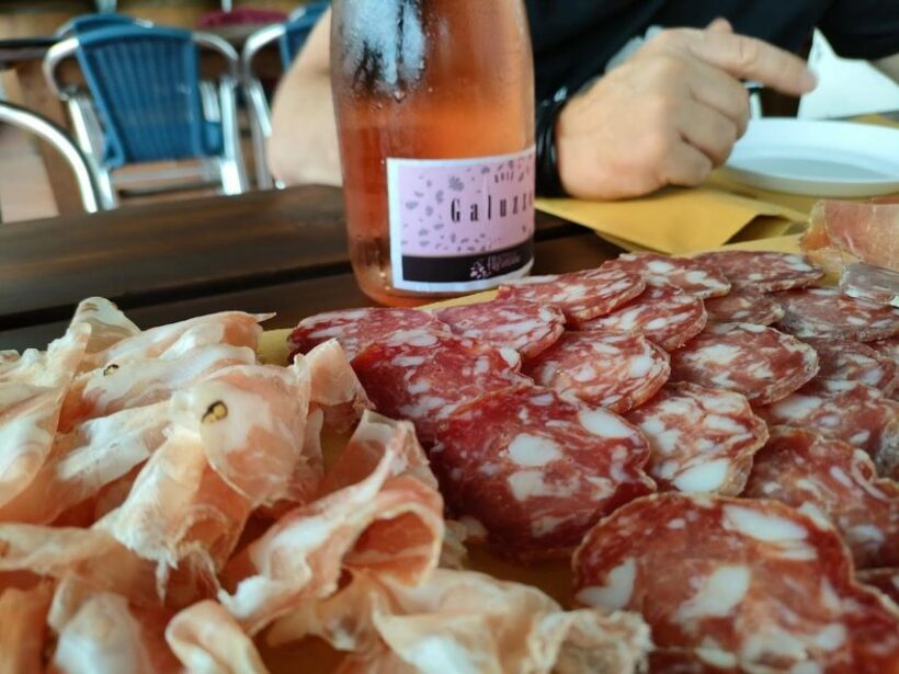 Salò: Tasting of 4 Valtenesi wines with local food - A Closer Look at the Salò Valtenesi Wine Tasting Tour