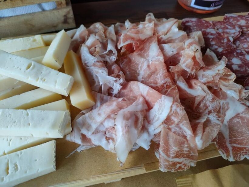 Salò: Tasting of 4 Valtenesi wines with local food - Analyzing the Value: Is It Worth It?