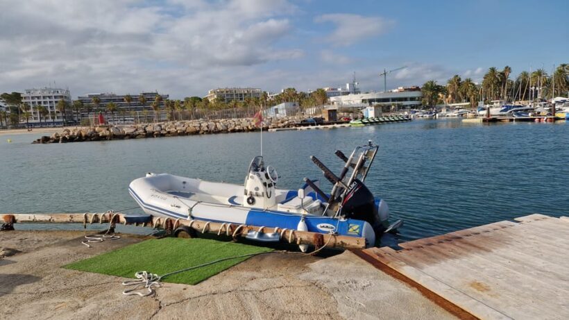 Salou: Private Zodiac Boat Trip Through the Coves of Salou - The Itinerary in Detail