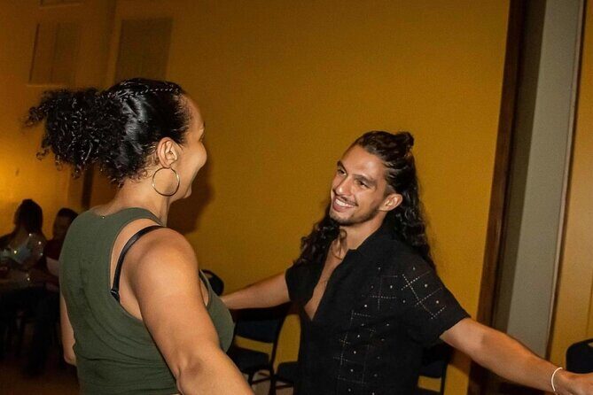 Salsa and Bachata Class and Night Out in Mexico City - Navigating the Experience