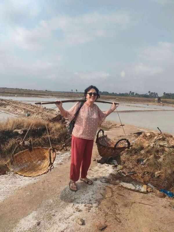 Salt Farm, Secret Lake, Secret Caves & Paper Farm - Key Points