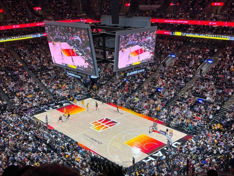 Salt Lake City: Utah Jazz Basketball Game Ticket - The Game Experience at Delta Center