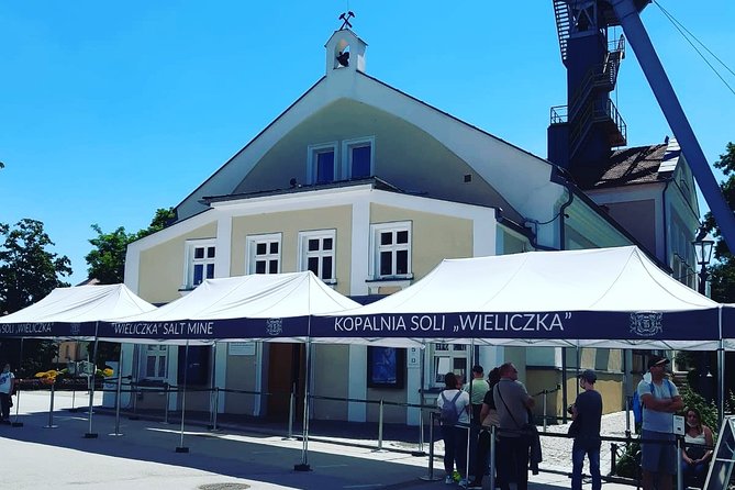 Salt Mine in Wieliczka guided tour with private transfer from Krakow - Key Points