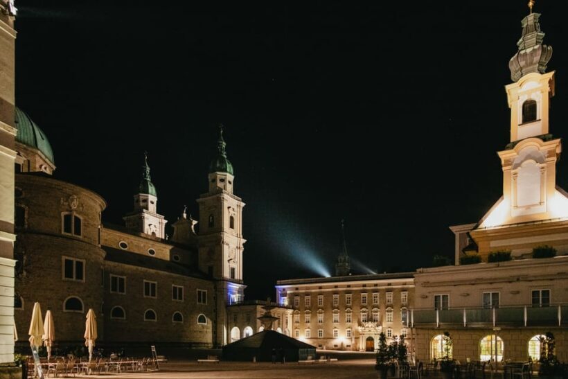 Salzburg: Ghostly Walking Tour - Exploring the Dark Side of Salzburg