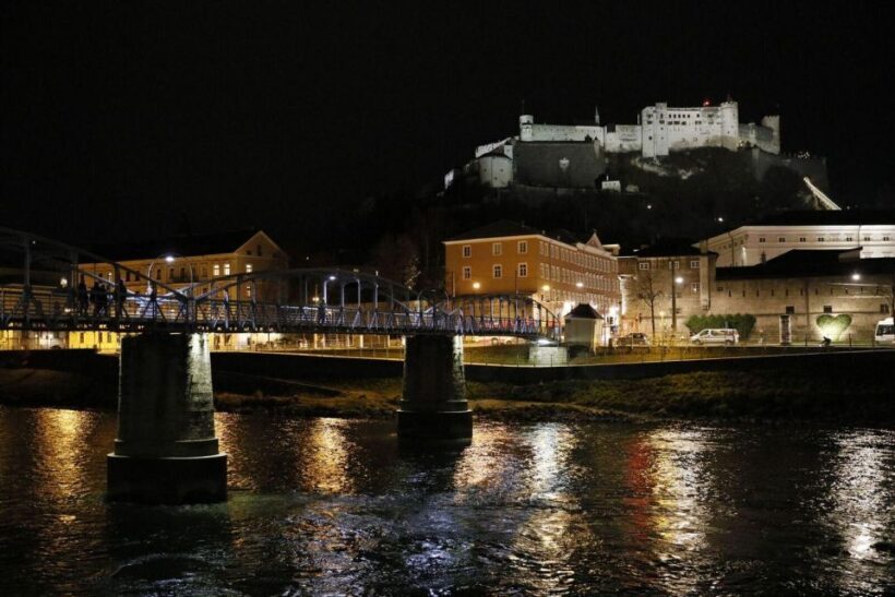Salzburg: Hallstatt and Sound of Music Tour - What the Reviews Say