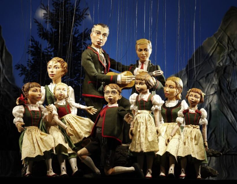 Salzburg: Puppetry Highlights Show at the Marionettentheater - Pricing and Value