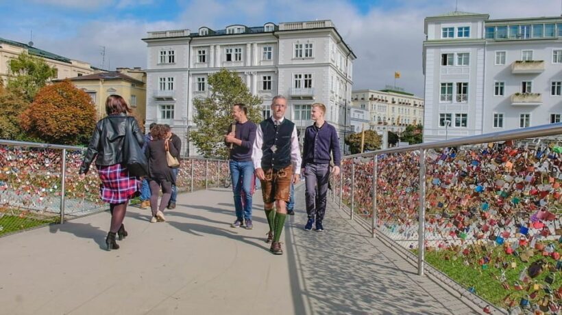 Salzburg: Small-Group Day Trip from Vienna - The Transport and Group Size