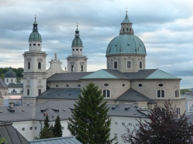 Salzburg: The Sound of Music Movie & City Tour with a Local - FAQ