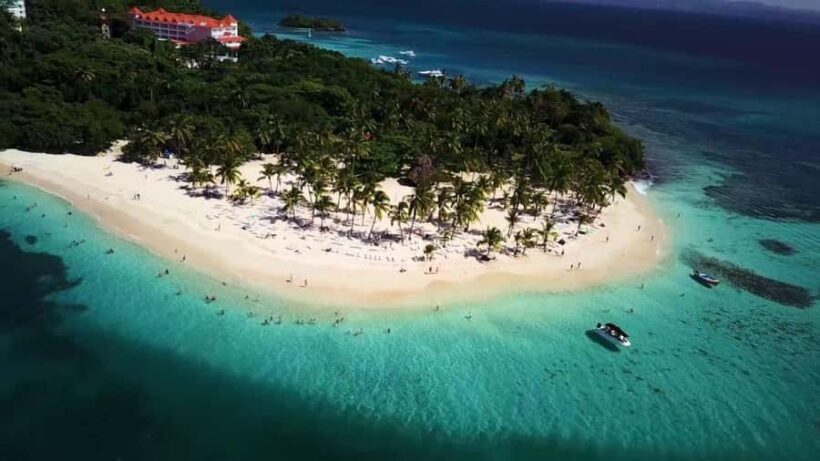 Samaná: Bacardi Island Boat Trip with Guide - Key Points