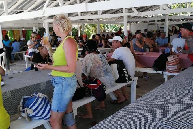 Samana Bay: Bacardi Island and Limon Waterfall - FAQ