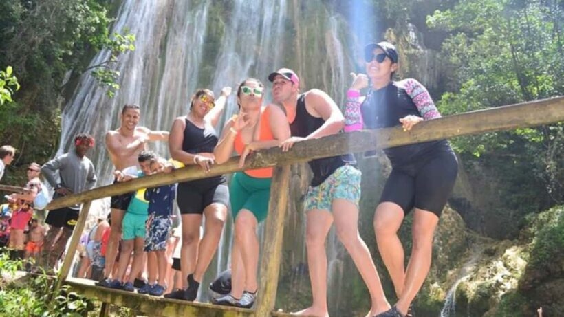 Samaná: Cayo Levantado, Isla Bacardí y la Magnífica Cascada - Key Points