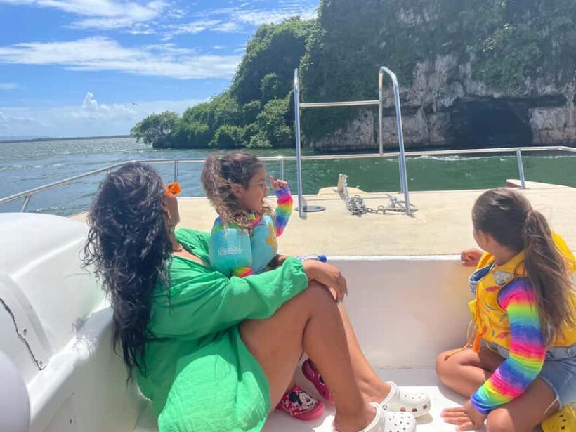 Samana: Cayo Levantado with Lunch + Transportation - How Value Comes Into Play