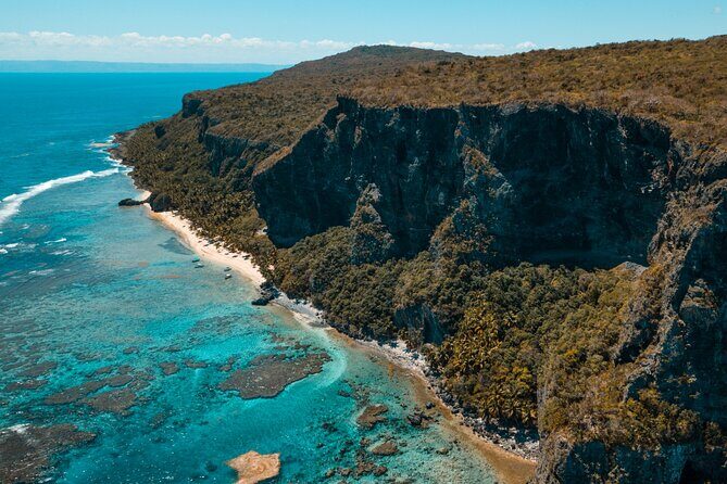 Samaná's Frontón Beach from Santo Domingo - Value for Money