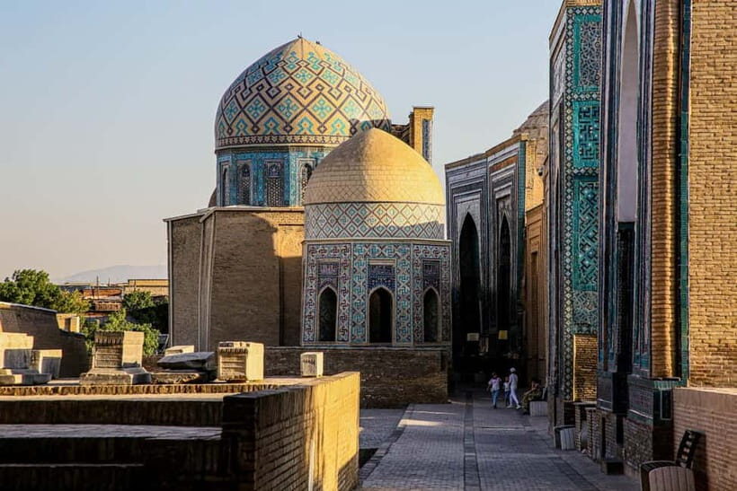 Samarkand: Historical Monuments Guided Walking Tour - The Itinerary: What to Expect on the Tour