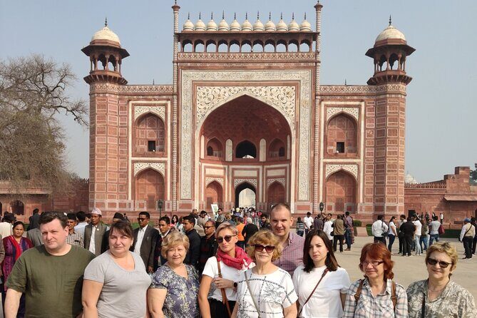 Same Day Agra Guided Group Tour With Lunch - The Itinerary in Detail: What to Expect