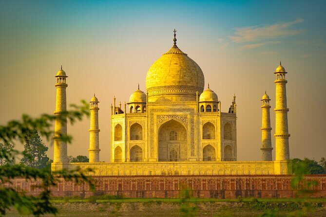 Same day Agra Taj Mahal Tour from Delhi - A Detailed Look at the Experience