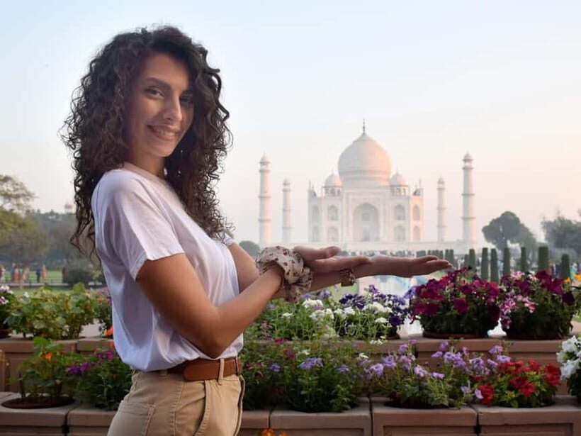 Same Day Taj Mahal/Agra Tour From Mumbai with Return Flights - Key Points