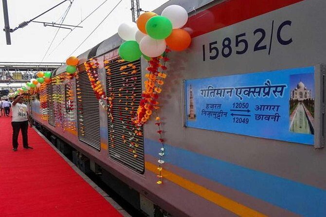 Same Day Taj Mahal From Delhi By Gatimaan Express Train - FAQ