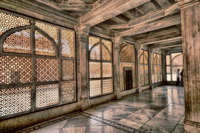Same Day Taj Mahal Tour from Jaipur by Car - Who Should Consider This Tour?