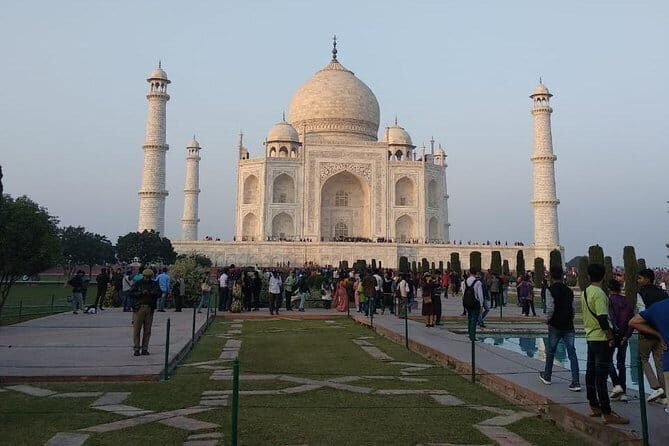 Same Day Trip to Taj Mahal Form Delhi or Jaipur - An Honest Look at the Tour Experience