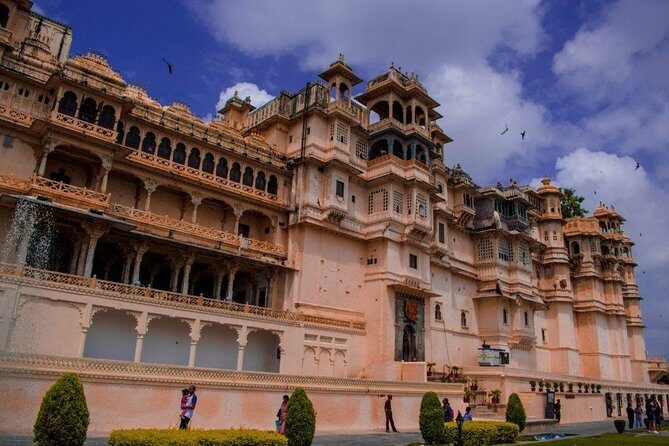 Same Day Udaipur Tour By Flight - Frequently Asked Questions