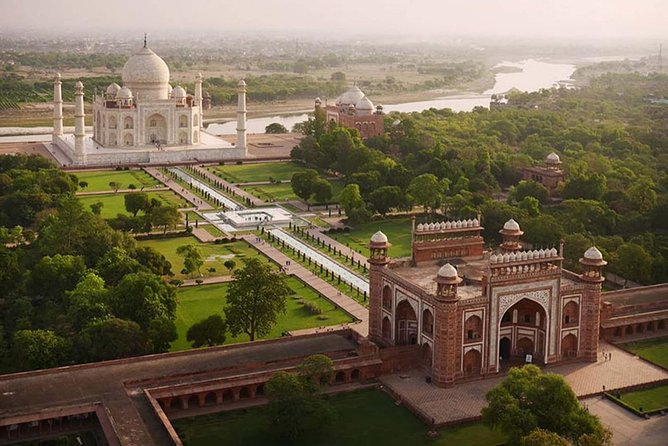 Same-Day Wonders: Taj Mahal & Agra Fort Tour from Hyderabad - Why This Tour Offers Great Value