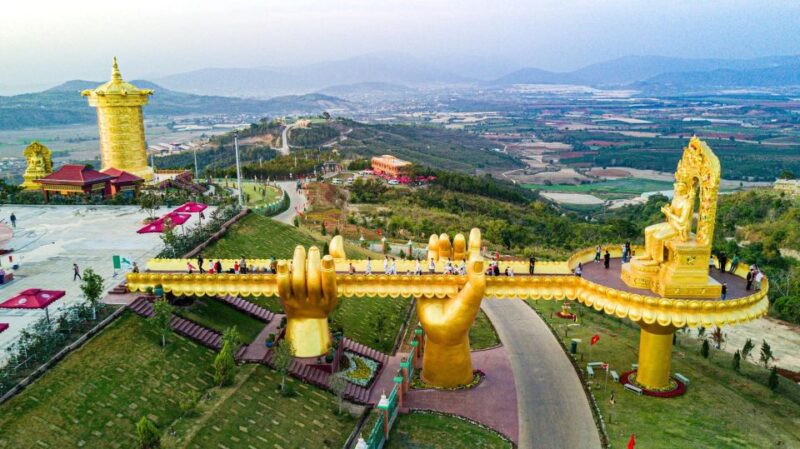 Samtem Hills Dalat - The Scenic Drive to Cau Dat: Coffee and Tea Plantations