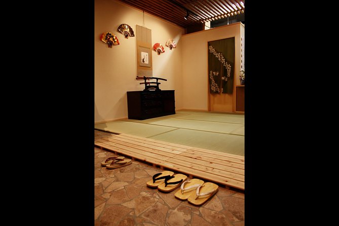 Samurai Performance and Casual Experience: Kyoto Ticket - Suitability for Families and Small Groups