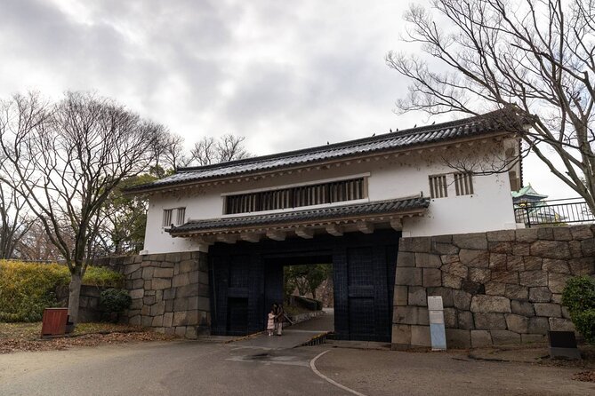 Samurai-Specific Osaka Castle Guides Private Tours in Armor Photo - Common Questions