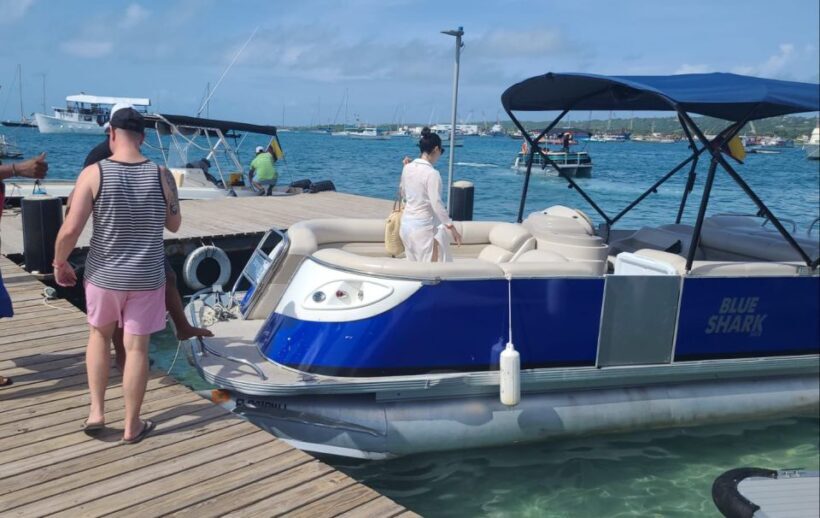San Andres: Private Boat Trip with Aquarium and Beach Stops - Who is this tour perfect for?