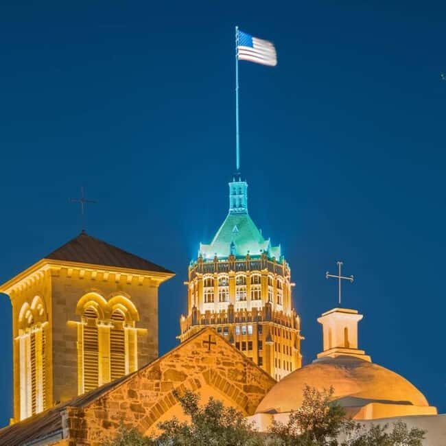 San Antonio: City Lights Night Tour by Trolley - FAQ
