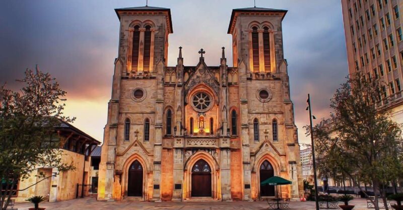 San Antonio: City Sightseeing Van Tour - Transportation and Practical Details