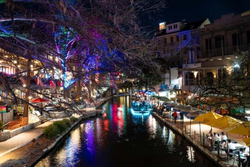 San Antonio Night Walking Tour with Tower of Americas - Key Points