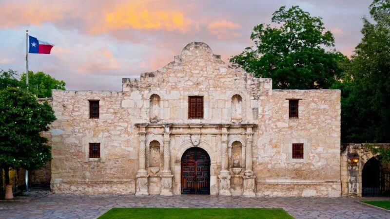 San Antonio: The Alamo Exhibit Entry Ticket - Key Points
