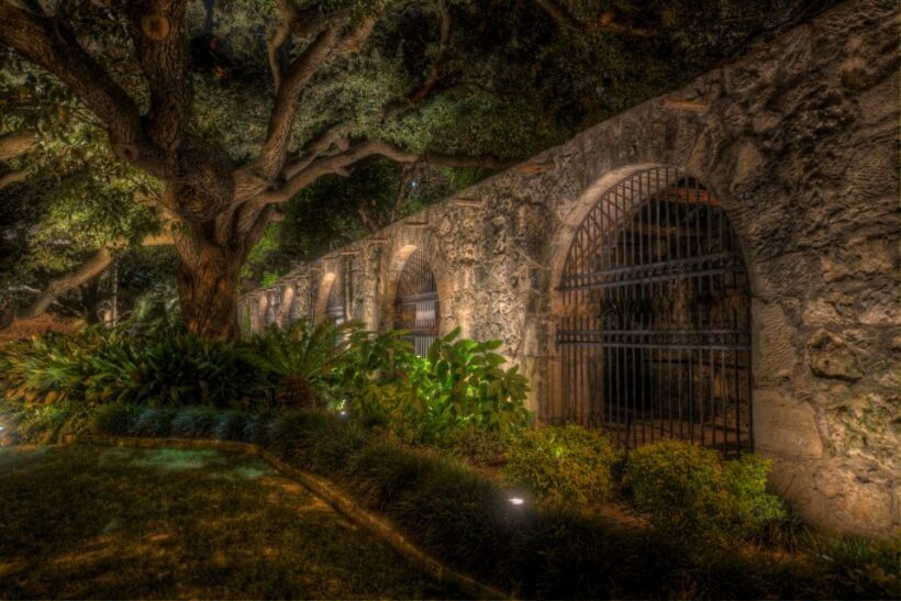 San Antonio: The Madames and Mayhem Ghost Tour - Is This Tour Worth It?