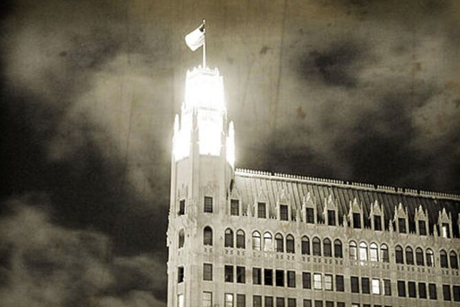 San Antonios Ultimate Ghost and Murder Walking Guided Tour - Accessibility and Group Size