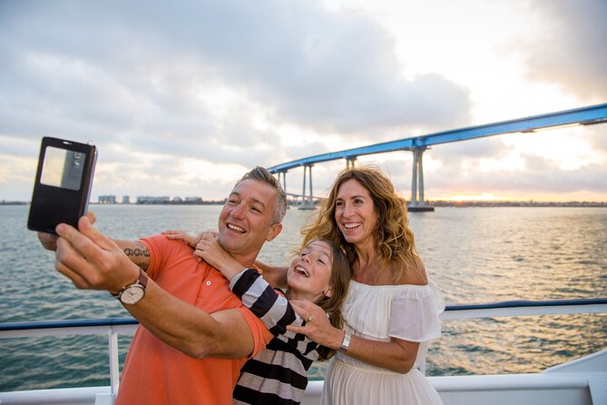 San Diego Bay Highlights: Scenic 90-Minute Narrated Harbor Tour - Onboard Amenities and Refreshments