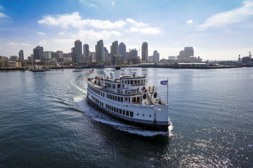 San Diego: Bay Sights and Sips Sunset Cruise - Key Points
