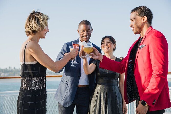 San Diego Christmas Day Dinner Buffet Cruise - What to Expect from the San Diego Christmas Day Dinner Buffet Cruise