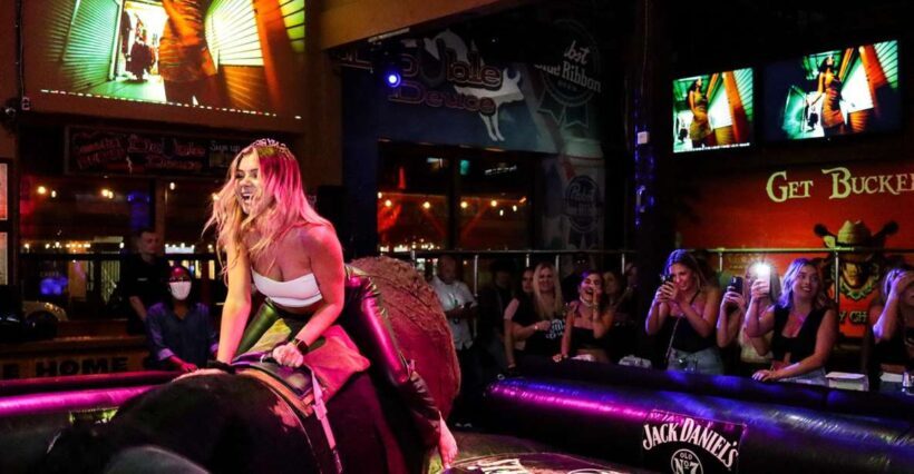San Diego: "Drink, Ride, Sing, & Dance!" Bar Tour (4 Bars) - What Makes Each Stop Unique