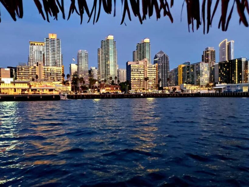 San Diego: Enjoy a jazz cruise on Laki's Lounge - Drinks and Customization