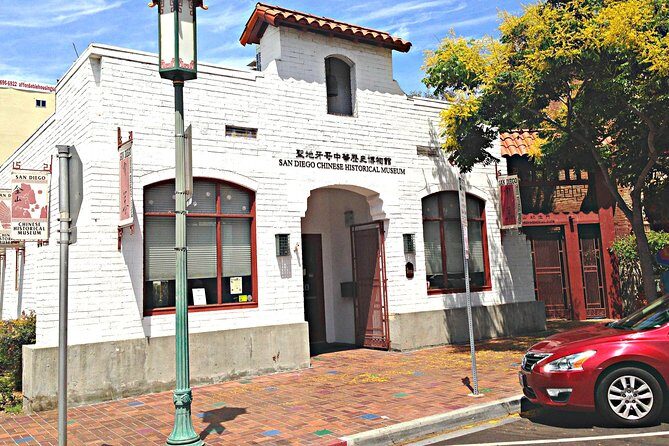 San Diego Gas Lamp: At your leisure & pace. An audio walking tour. - Reading the Reviews