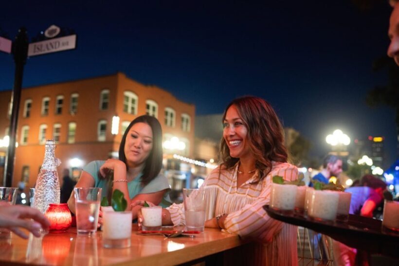 San Diego: Gaslamp Quarter Food & Drink Walking Tour - The Guides: Knowledgeable and Engaging