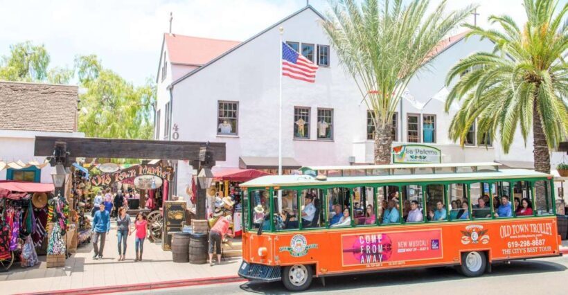 San Diego: Hop-on Hop-off Narrated Trolley Tour - Guides and Atmosphere