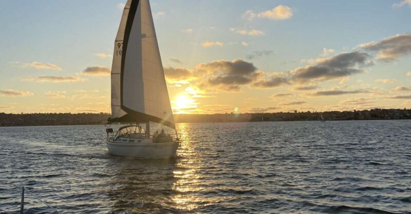 San Diego: Sunset and Day Sailing Excursion with Drinks - The Drinks and Atmosphere