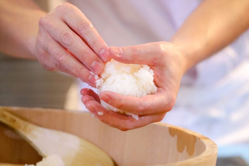 San Diego: Sushi Making Class at a Local Wine Bar - Key Points