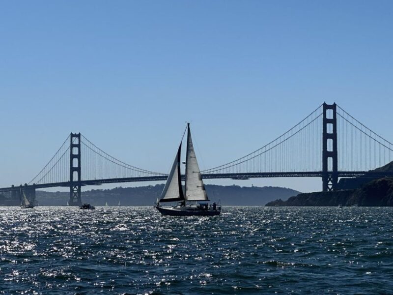 SAN FRANCISCO: (2hr) Interactive Sailing Experience - The Experience: A Balance of Fun, Learning, and Scenic Beauty