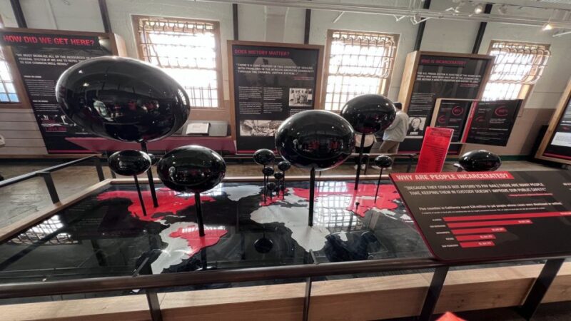 San Francisco: Alcatraz with SF City Tour - Key Points