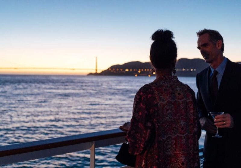 San Francisco: Christmas Day Buffet Brunch or Dinner Cruise - Authentic Experiences from Past Participants